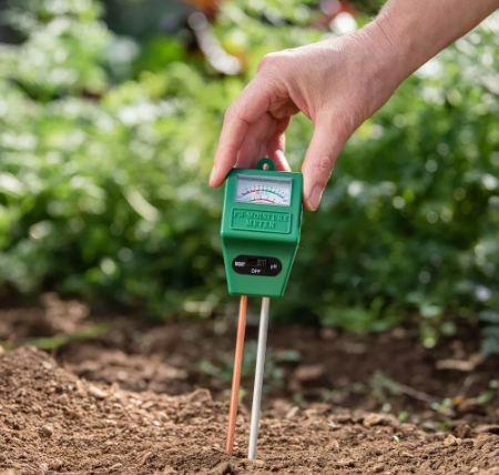 Combination PH & Moisture Meter – Rooneys Home & Hardware
